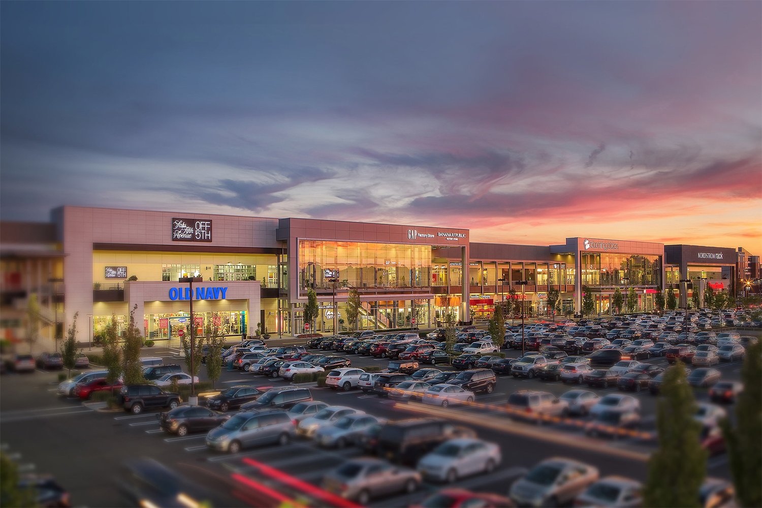 Holiday Shop With Alex Calame at The Gallery at Westbury Plaza