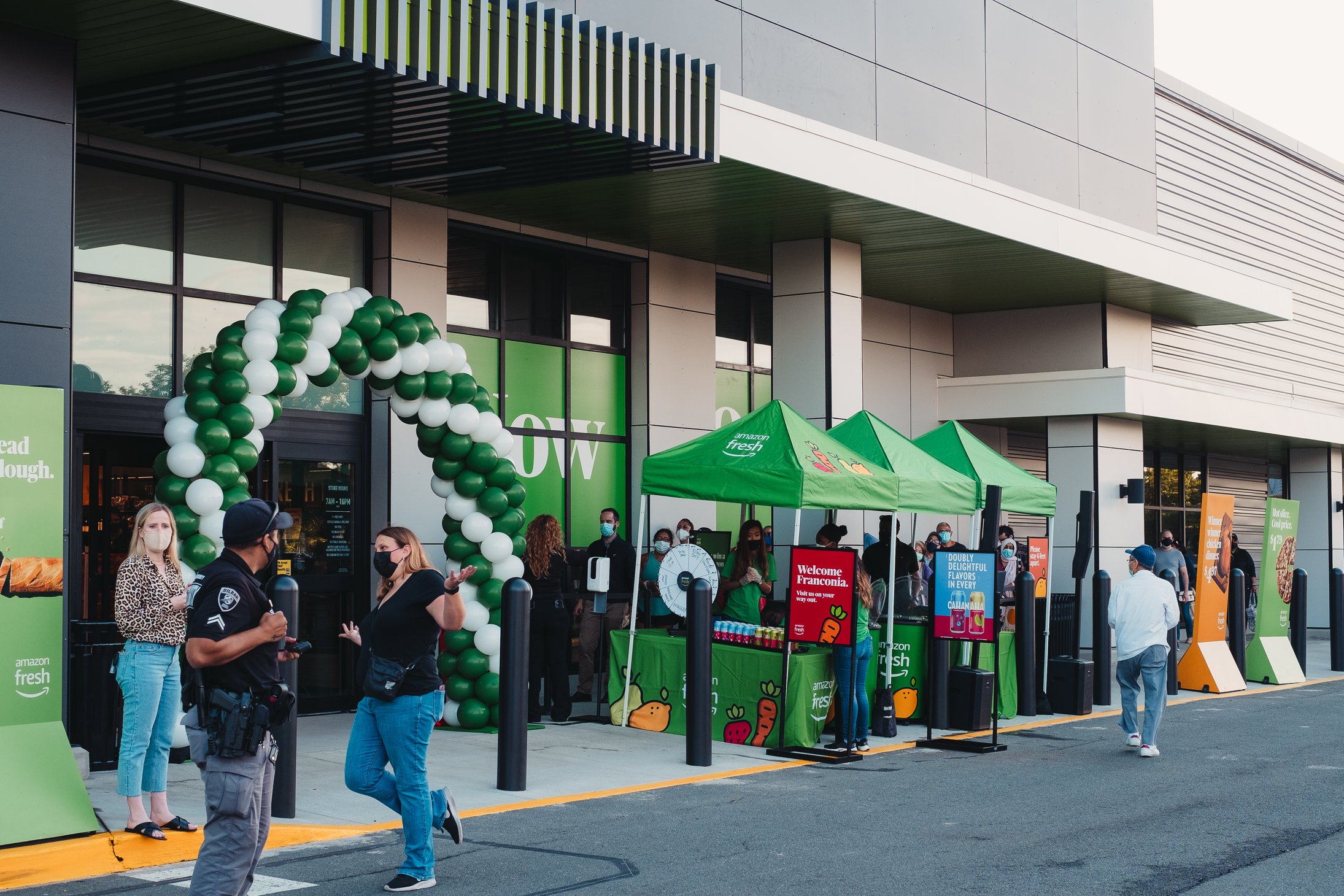 Amazon Fresh Opens at Regency's Festival at Manchester Lakes