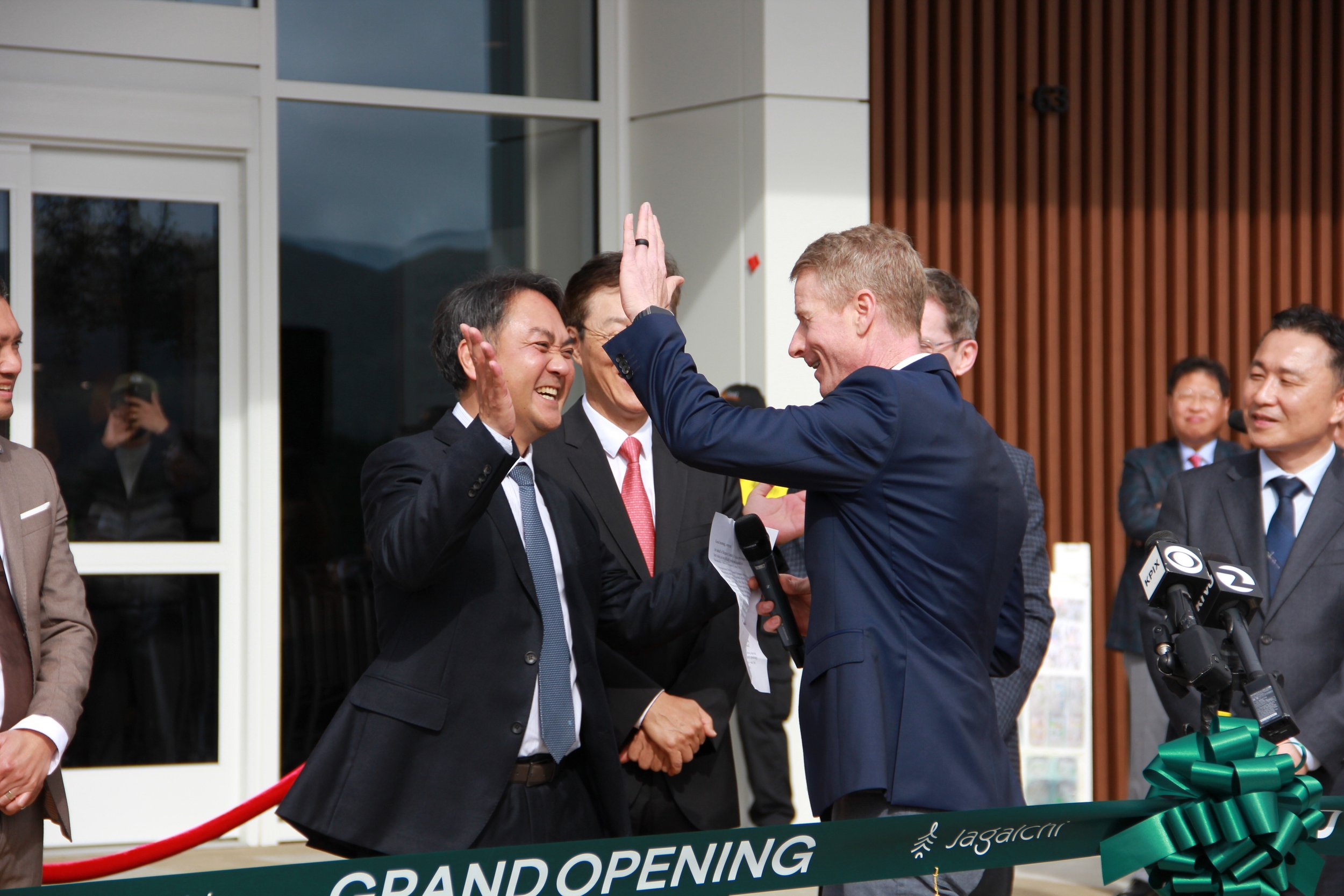 Jagalchi Korean Market Debuts at Regency's Serramonte Center in Daly ...