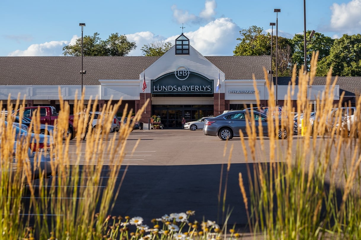 Colonial Square Shopping Center a 2015 STARR Recipient